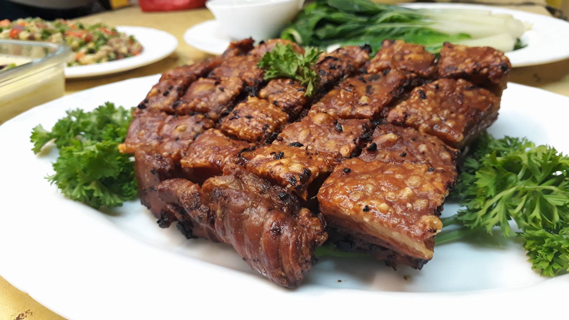 turbo lechon hoyeh | Naga City Guide